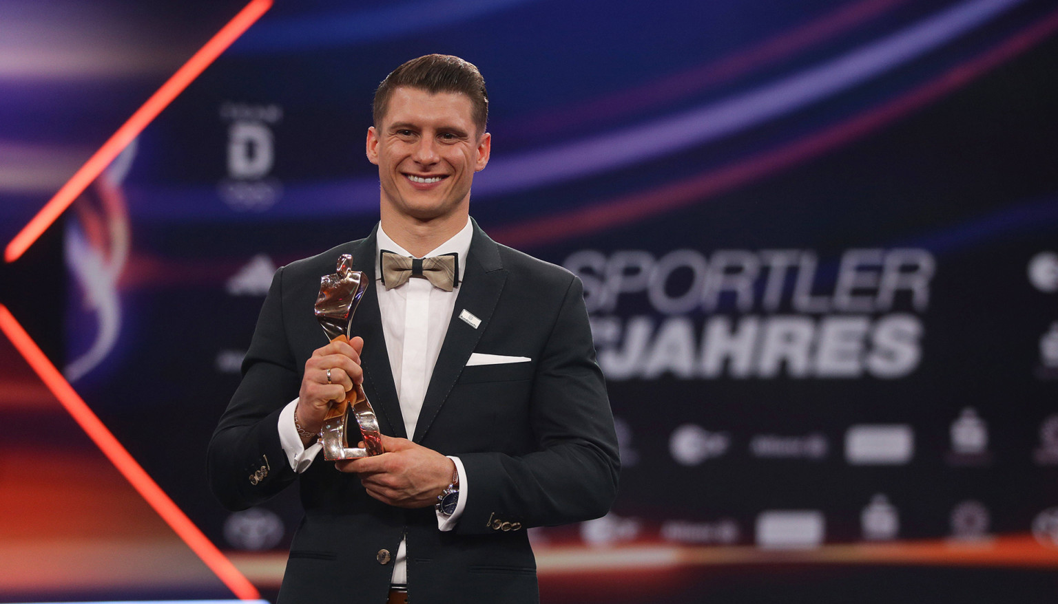 Lukas Dauser: Frau, WM-Titel, Kind, Familie & Grillen