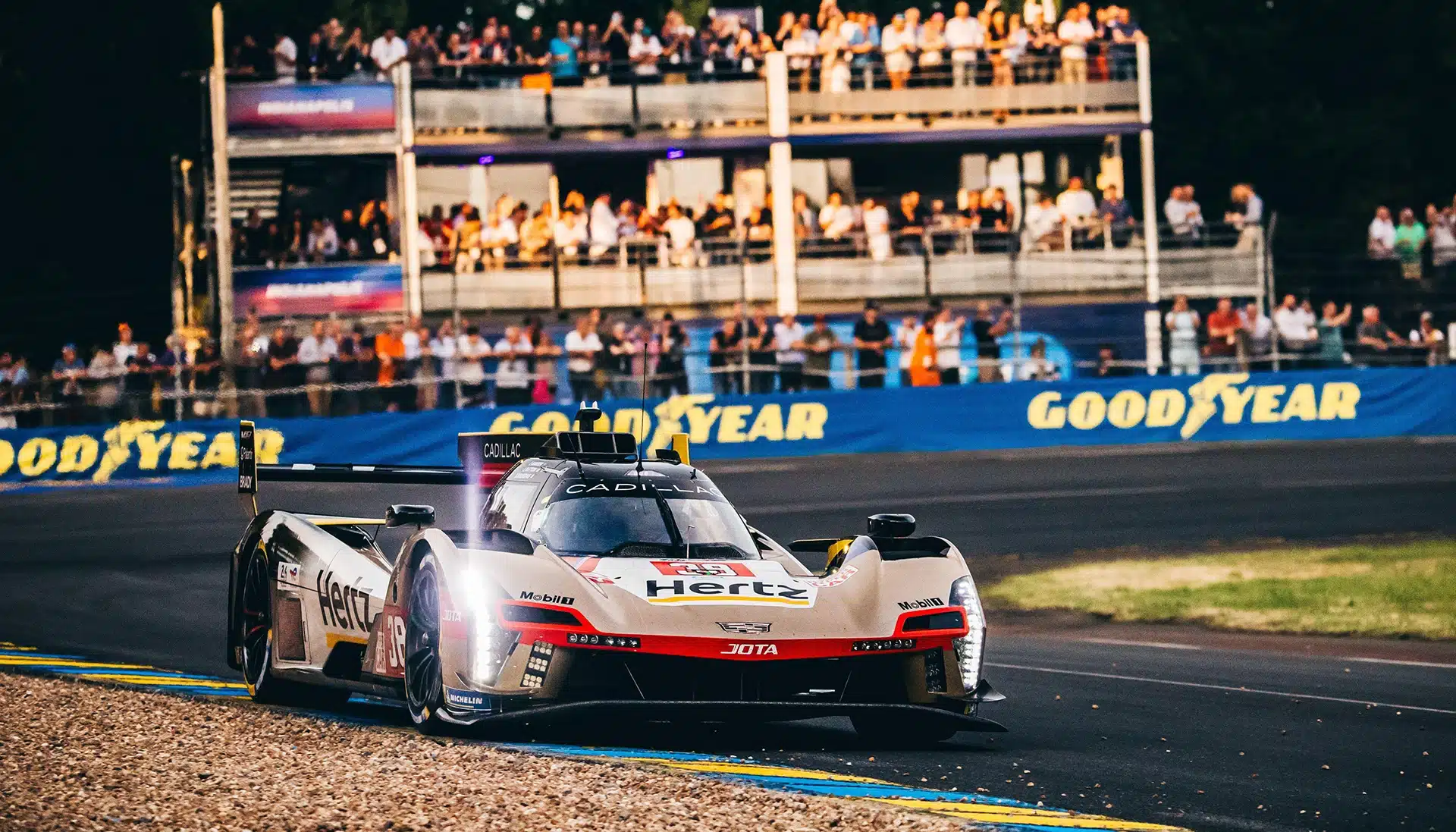 24h Le Mans 2025: Start, Zeitplan, Übertragung & Favoriten